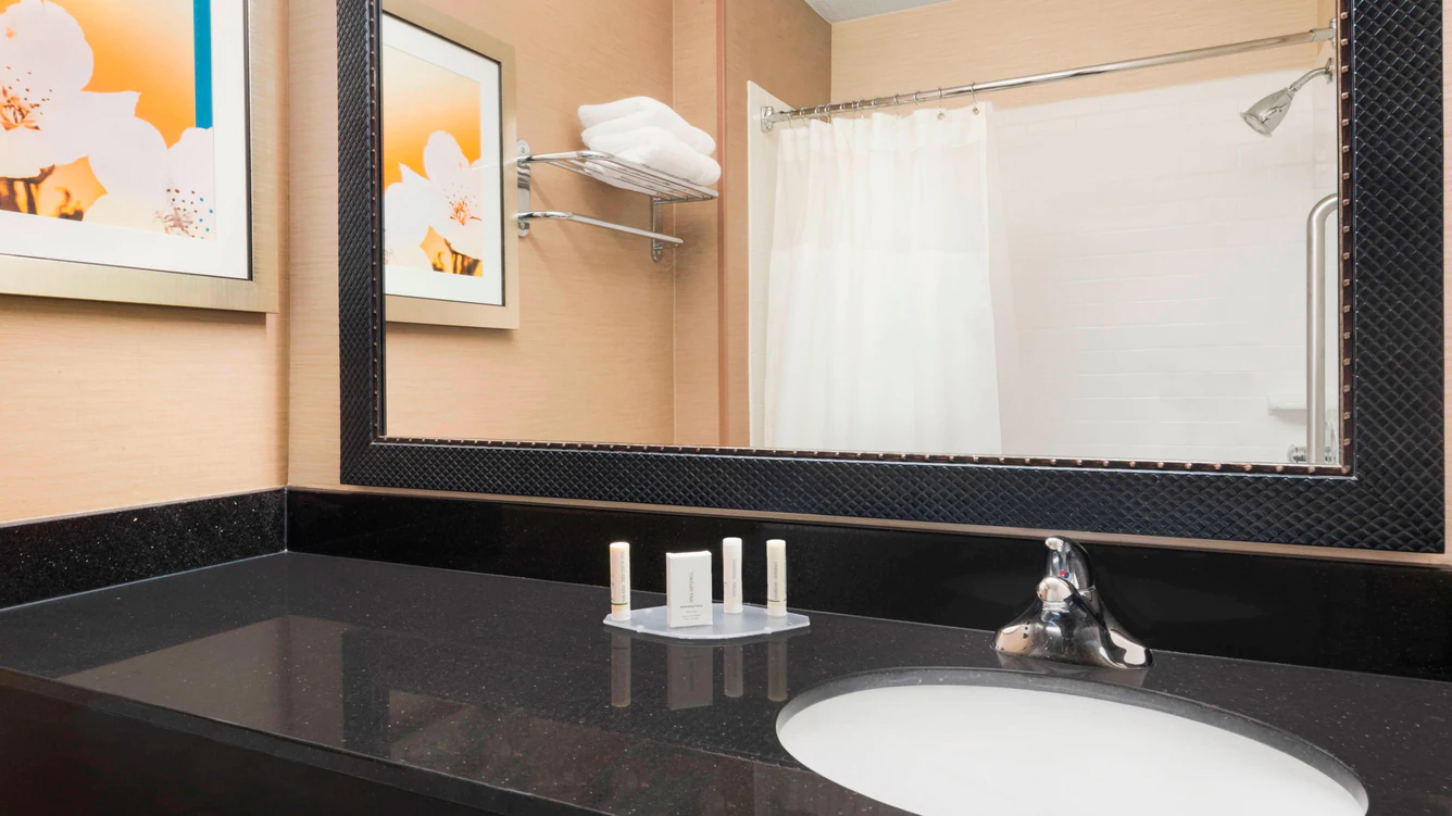 Our Rooms – Grand Forks Hotels – AmeriVu Inn and Suites