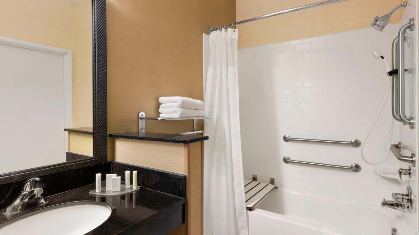 Our Rooms – Grand Forks Hotels – AmeriVu Inn and Suites